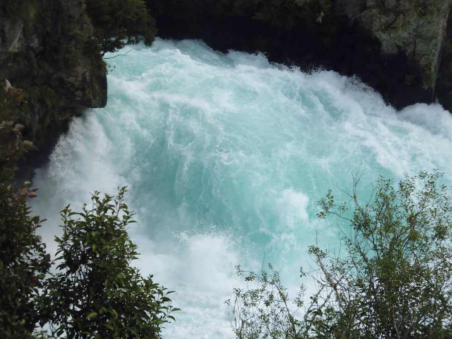 Lake Taupo, New Zealand – Adventures of the 4 JLs
